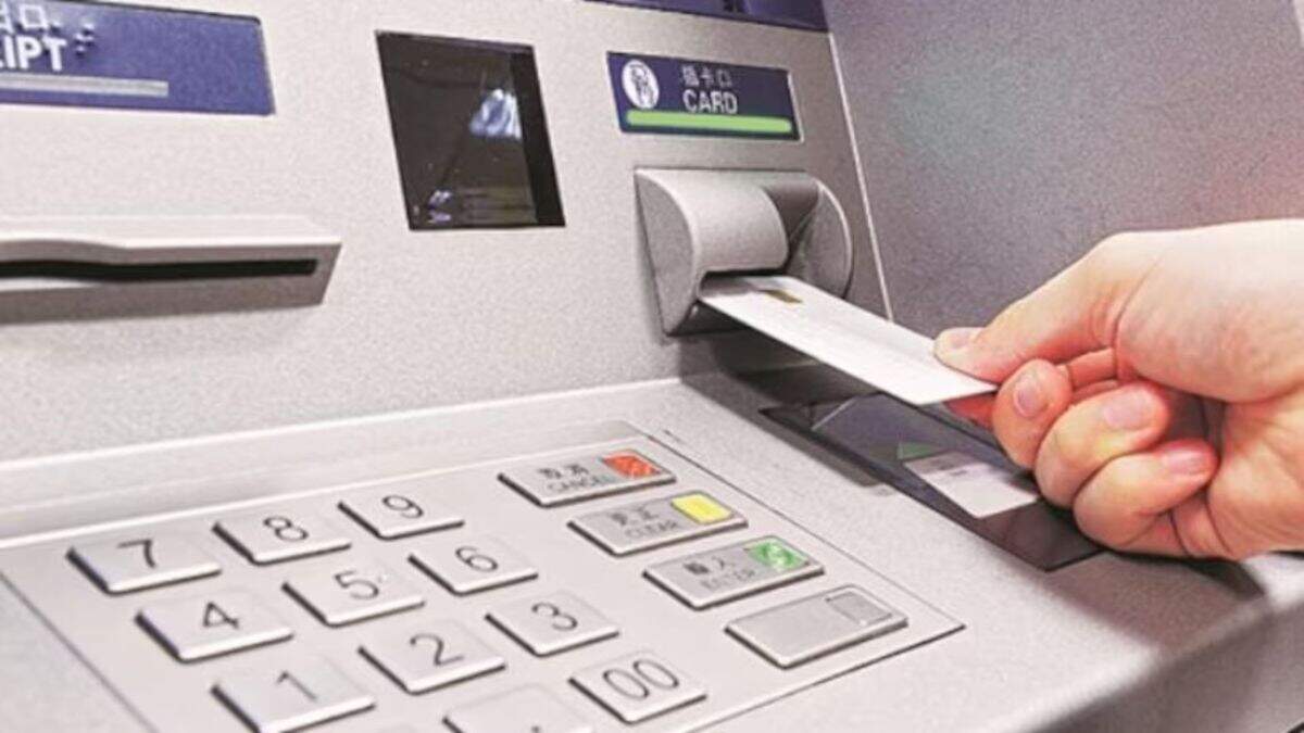 Why Are ATM Numbers Declining in India? RBI Report Reveals Shocking ...