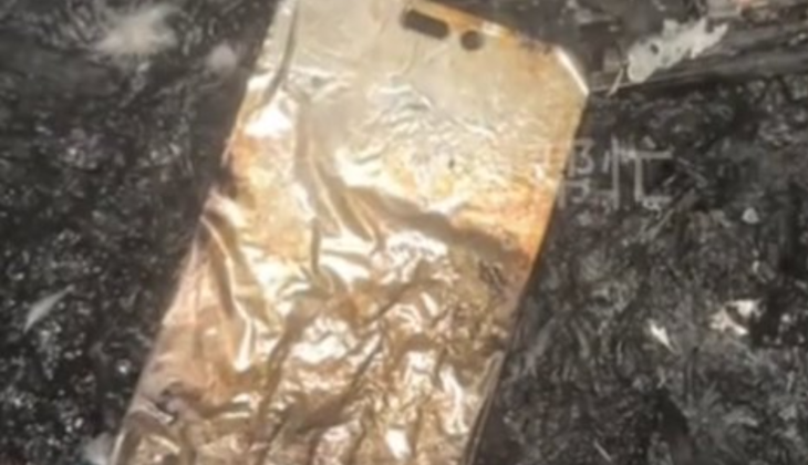 A woman in Shanxi, China claims her iPhone 14 Pro Max caught fire and ...
