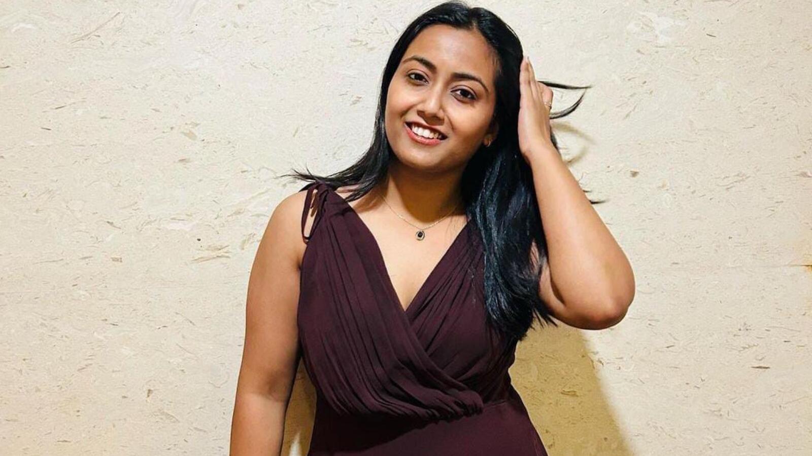 IAS Aditi Varshney: बिना कोचिंग करे कम उम्र में अपनी मेहनत से बनीं IAS अफसर, पूरा किया घरवालों ...